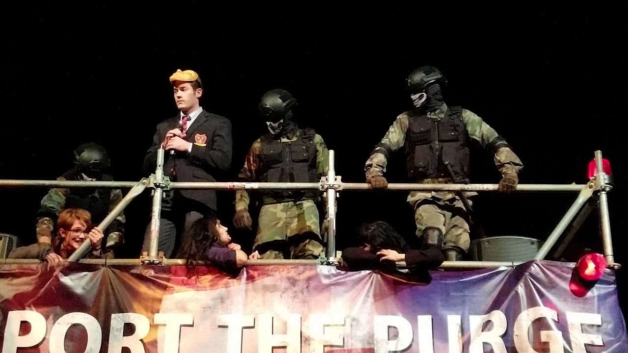 HHN 27 The Purge Scarezone - Knife Stealing - YouTube