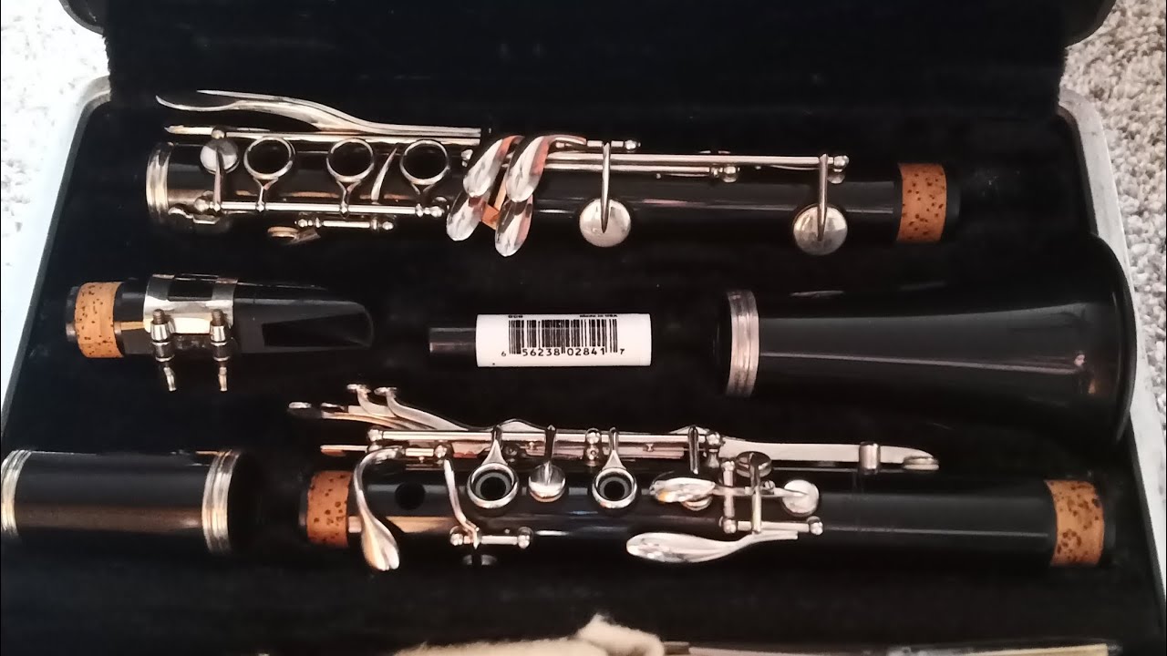 How to play the clarinet - YouTube