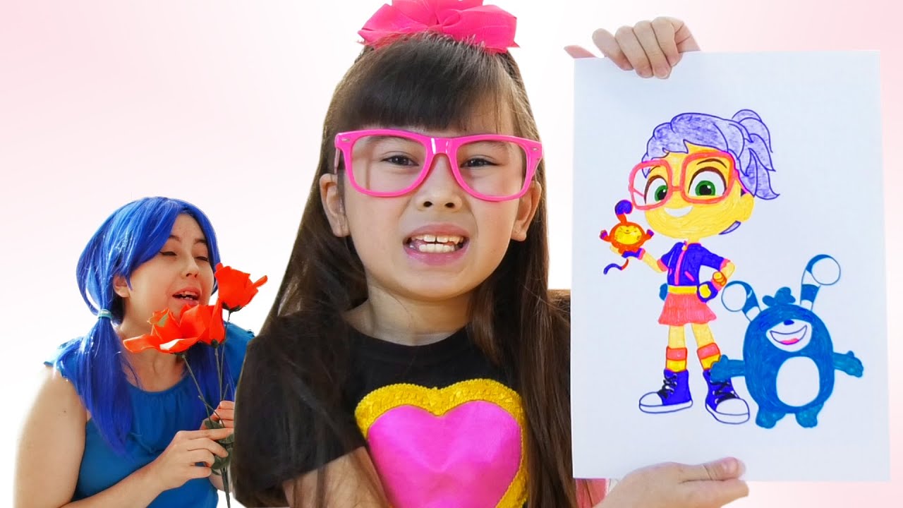 Angela and Abby Hatcher choose their favorite hobby. Pretend play for ...