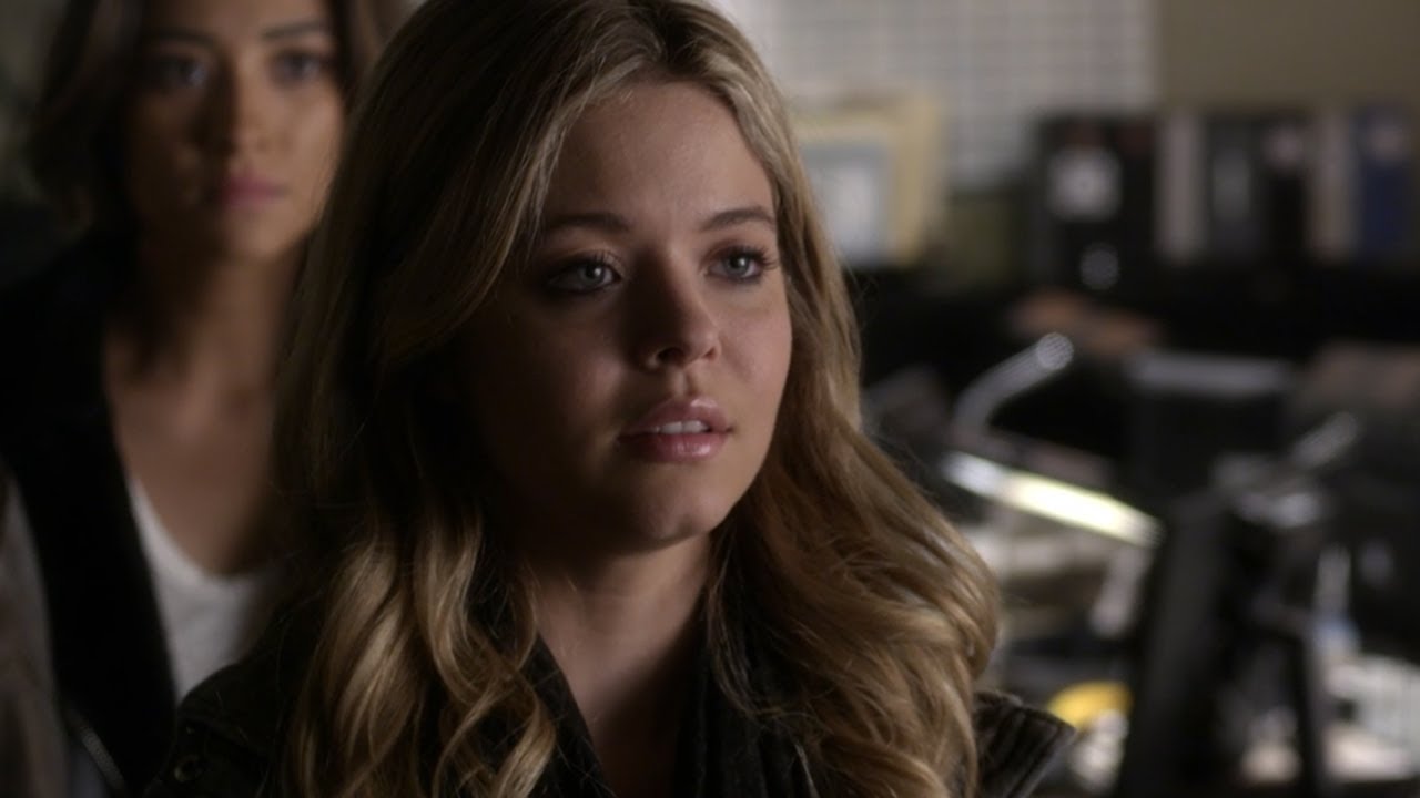 Pretty Little Liars 5X02 Clip 2 - YouTube