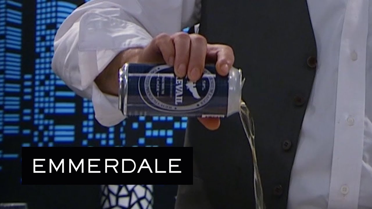 Emmerdale - Graham Pours Beer on His Corn Flakes - YouTube