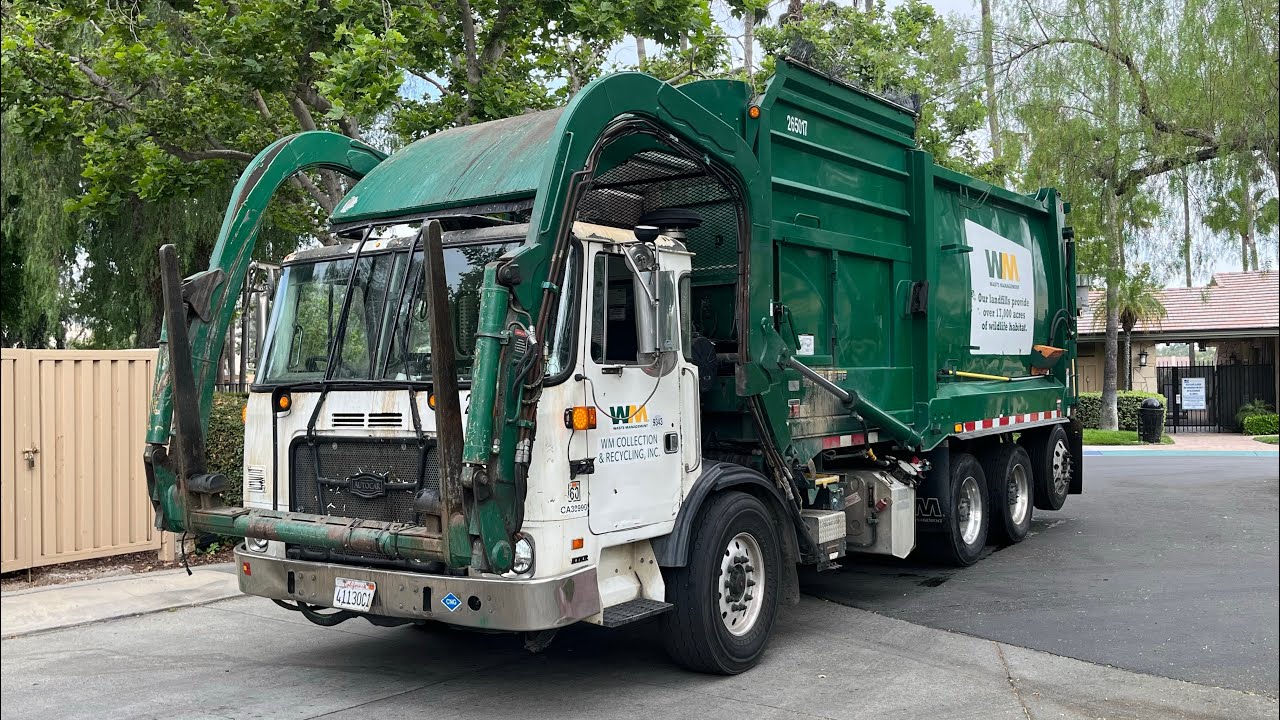 Waste Management Commercial Trucks in Moreno Valley - YouTube
