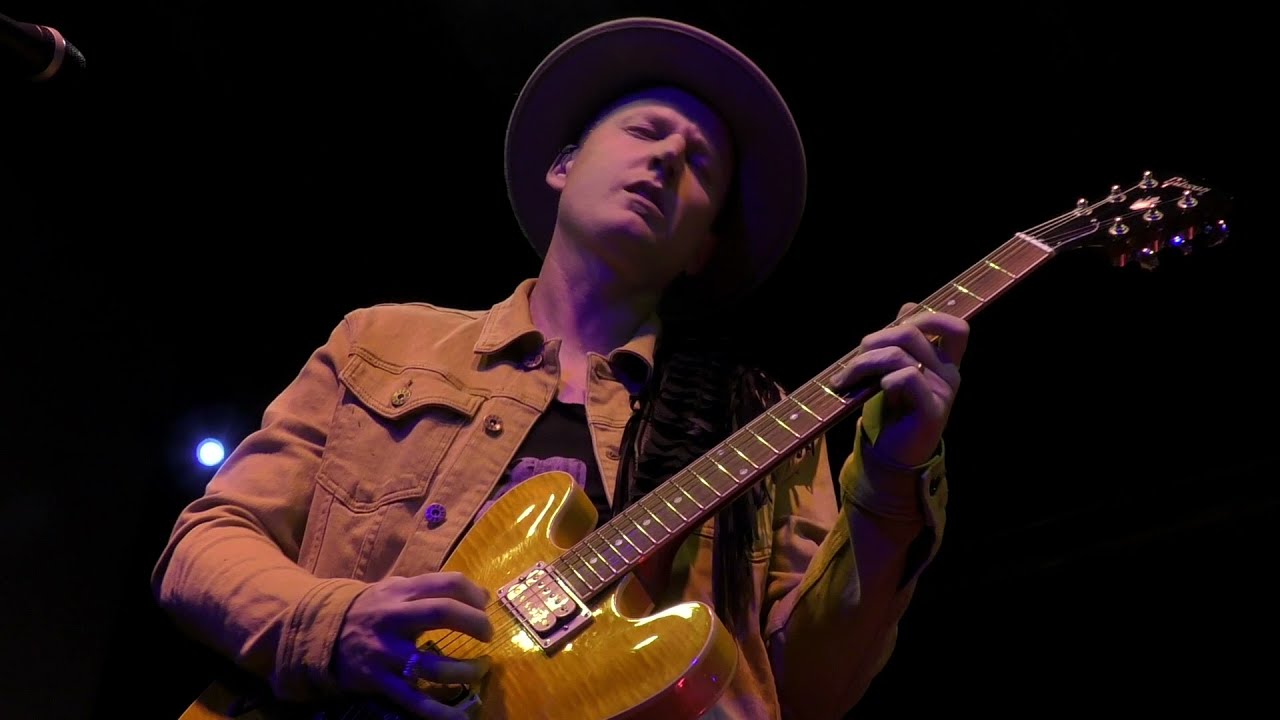 Matty T Wall -LIVE- a gig in 8 minutes - highlight thingy - YouTube