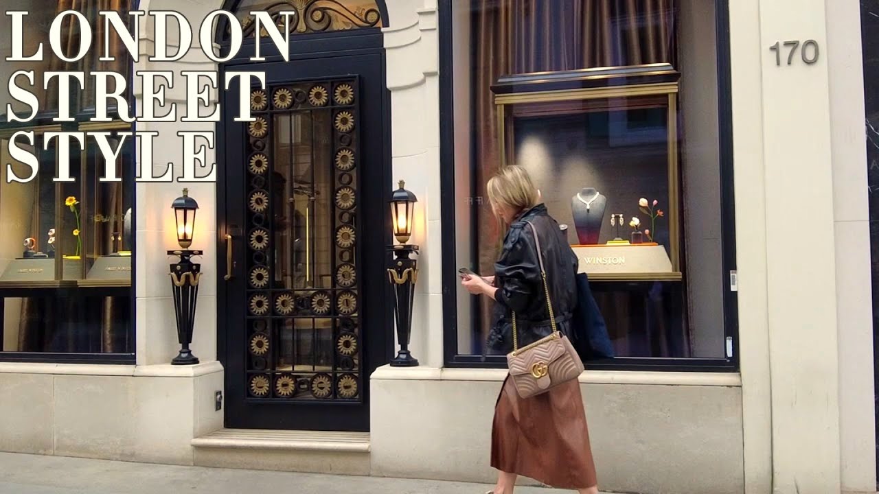 Chic Fashionable Autumn Looks | London Street Style 2025 - YouTube