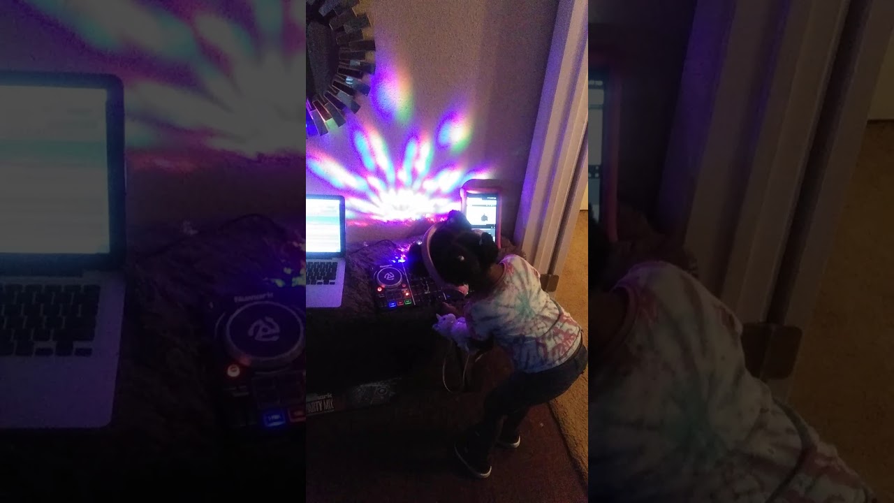 Party in the Elevator with SKYLAR RENEE PORTER - YouTube