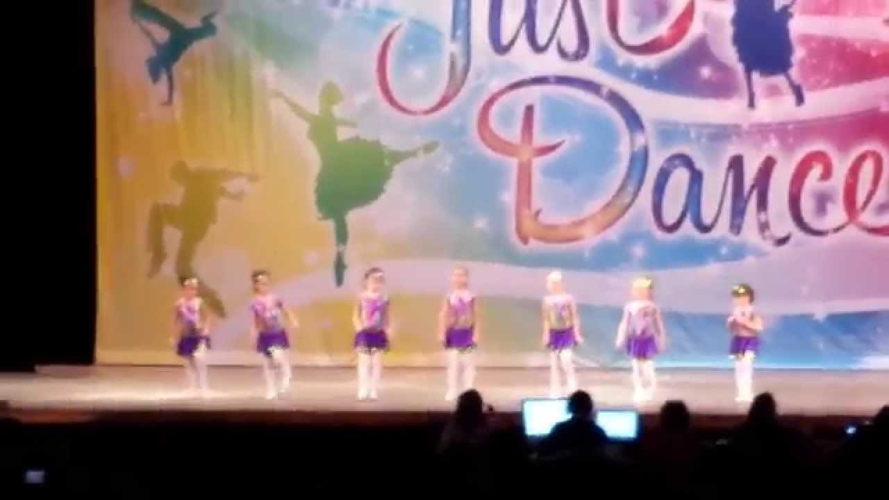 Funky Monkey Dance - YouTube