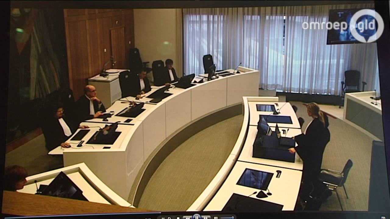Digitale rechtszaal in Arnhem - YouTube