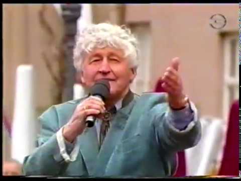 Gotthilf Fischer & Fischer-Chöre - Sing mit - YouTube