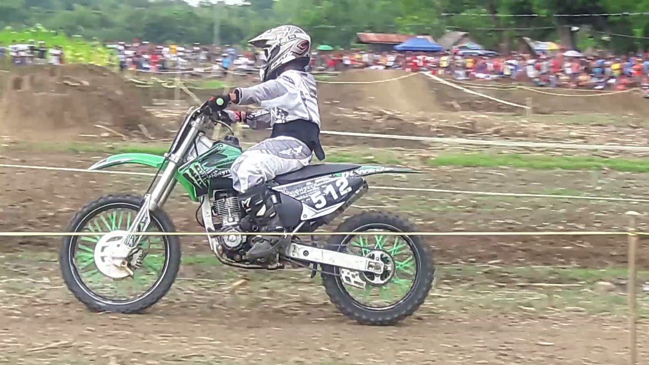1st mx race @ ubbog sinait i.sur - YouTube