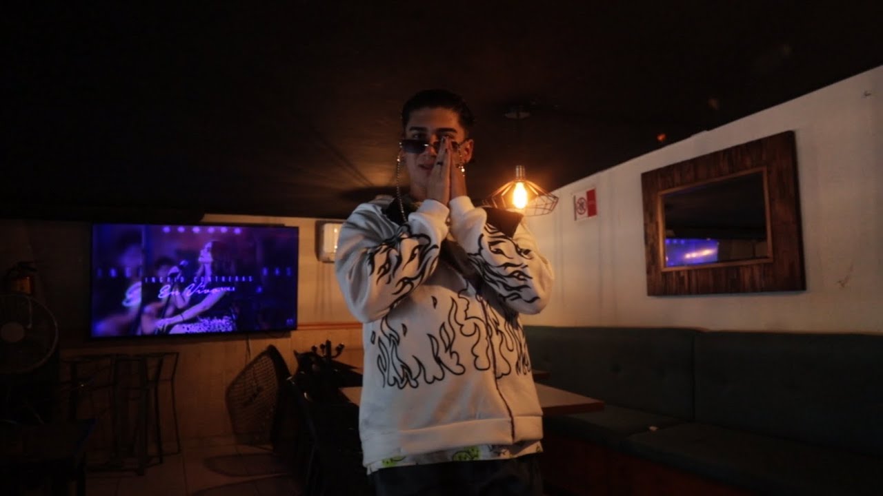 Beini B - Chao Bebe (Video Oficial) - YouTube