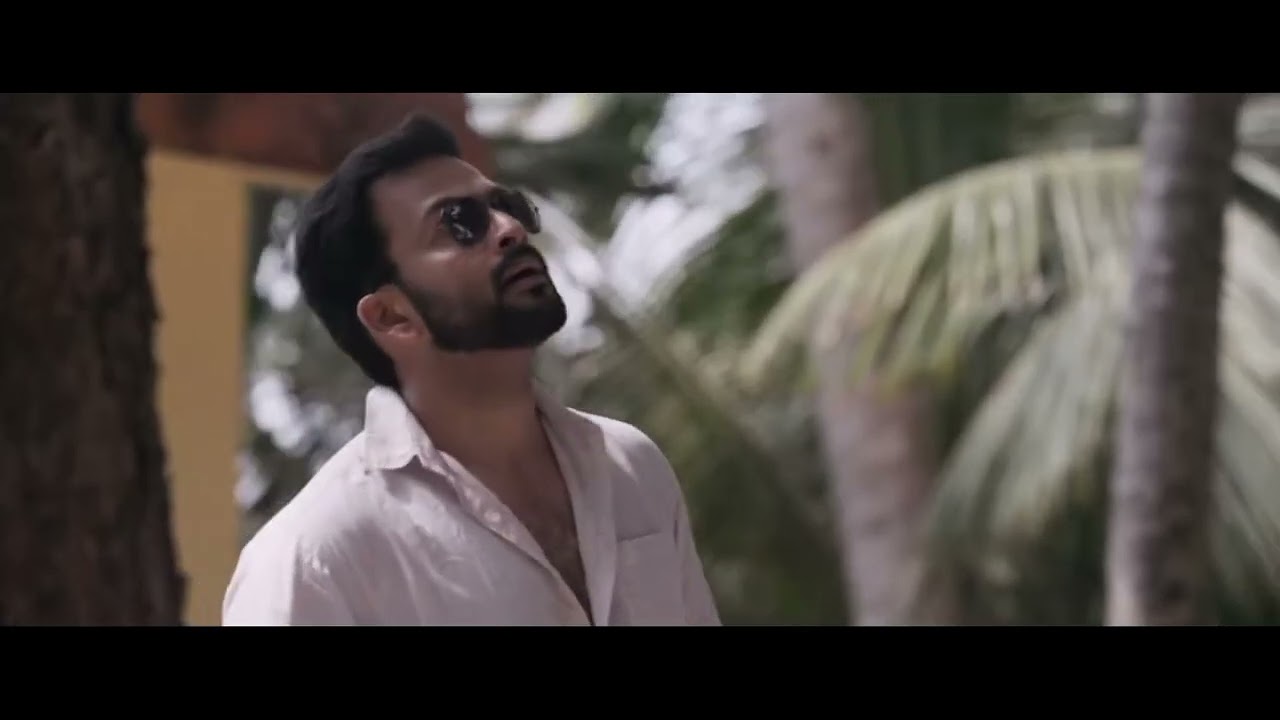 Prithviraj Sukumaran and Biju Menon ride the road in Anarkali 2015 ...