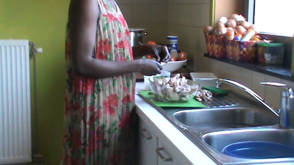 cuisine congolaise a kinshasa - YouTube