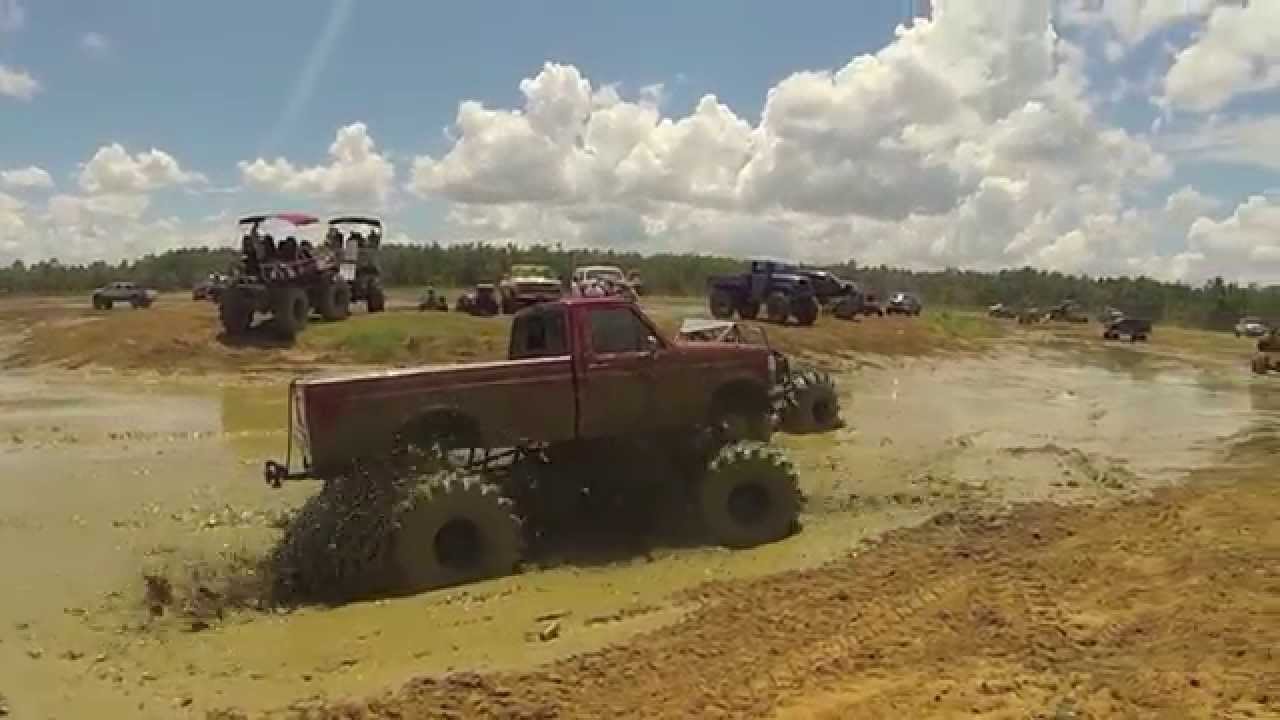 Redneck Yacht Club Labor Day Weekend - YouTube