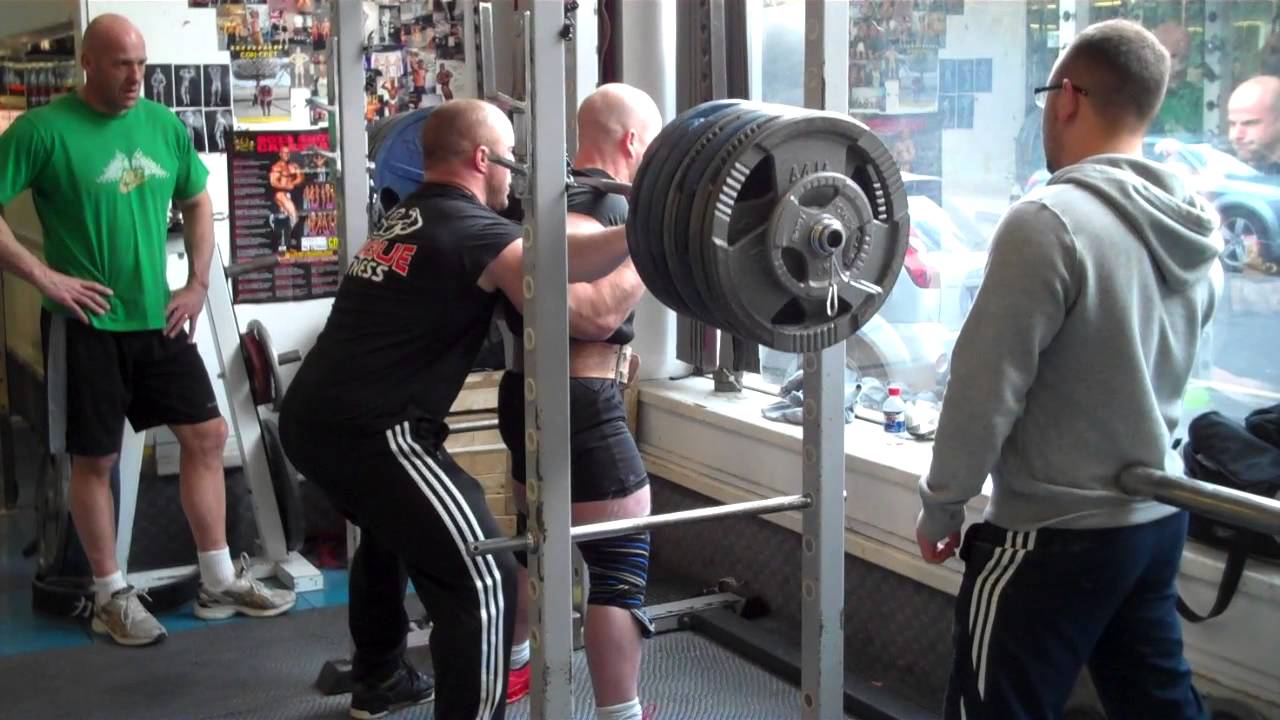 unique fitness andy beeston squats 310kg @ 82 kg - YouTube