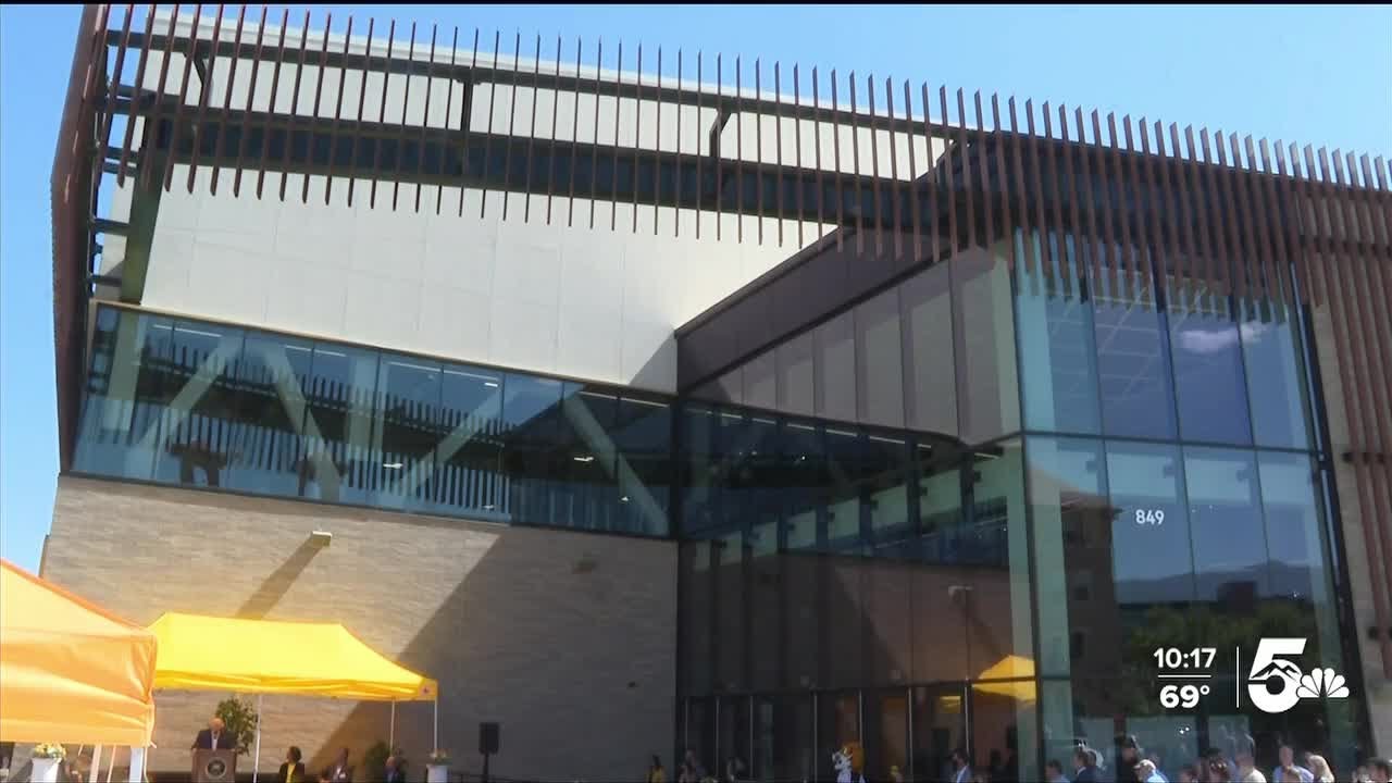 Ed Robson Arena opens at Colorado College - YouTube