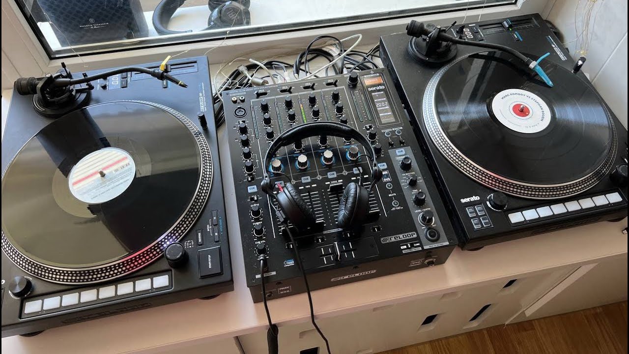 House DVS Vinyl Set Reloop RP8000 MK2 - YouTube