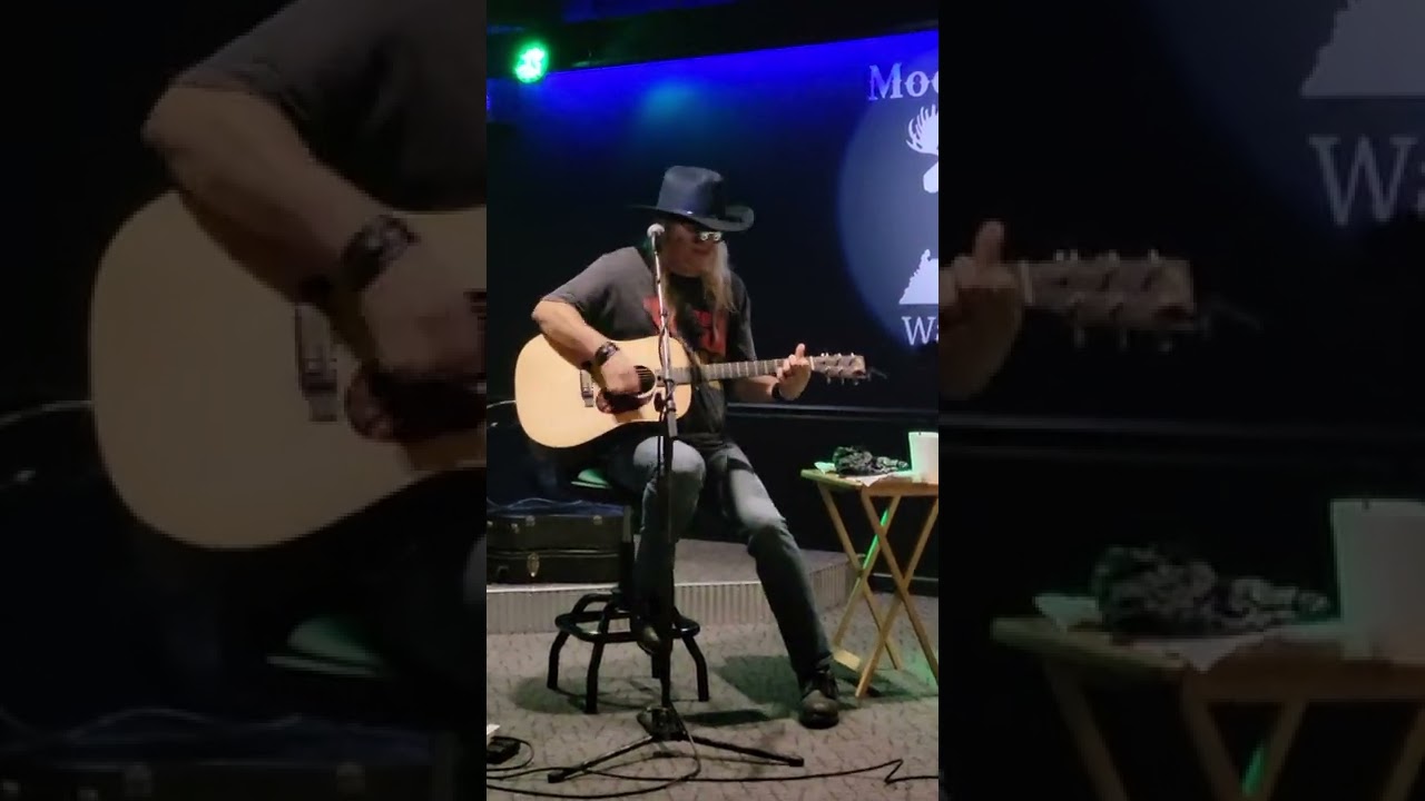 "Full-On Deadly" rare footage in Waverly, Ohio - CHARLIE BONNET III aka ...