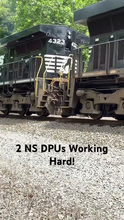 2 NS DPUs Working Hard! #trains #ns - YouTube