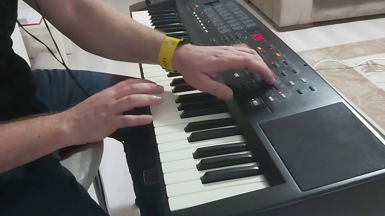 Telgrafın telleri - Roland E-40 Oriental - YouTube