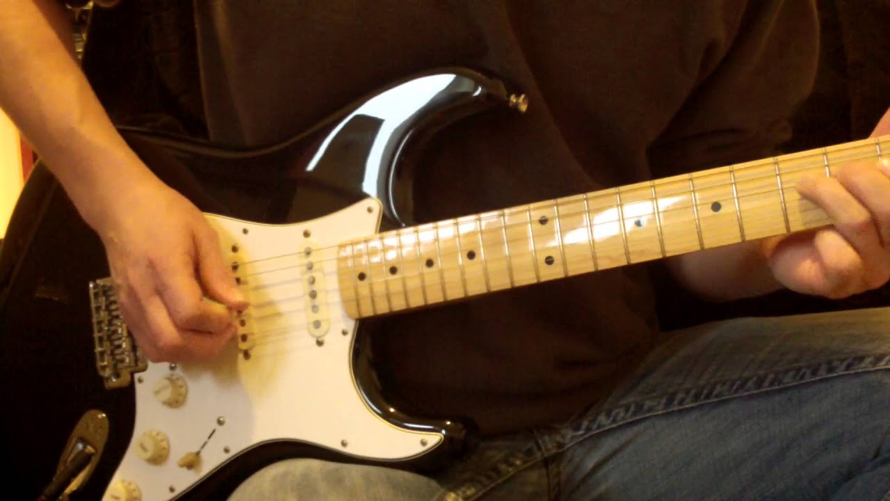 Fender 70s Classic Series Stratocaster demo - YouTube