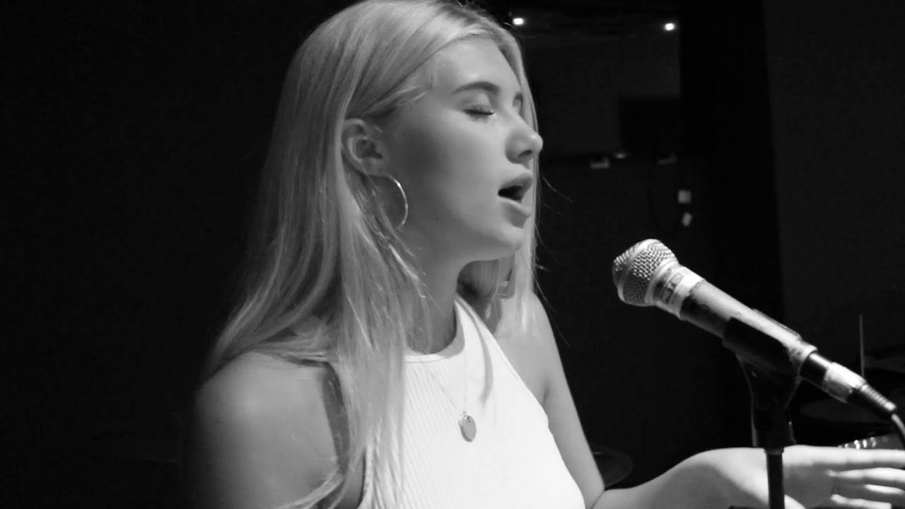 Idontwannabeyouanymore - Billie Eilish (cover) by Lily Knott - YouTube