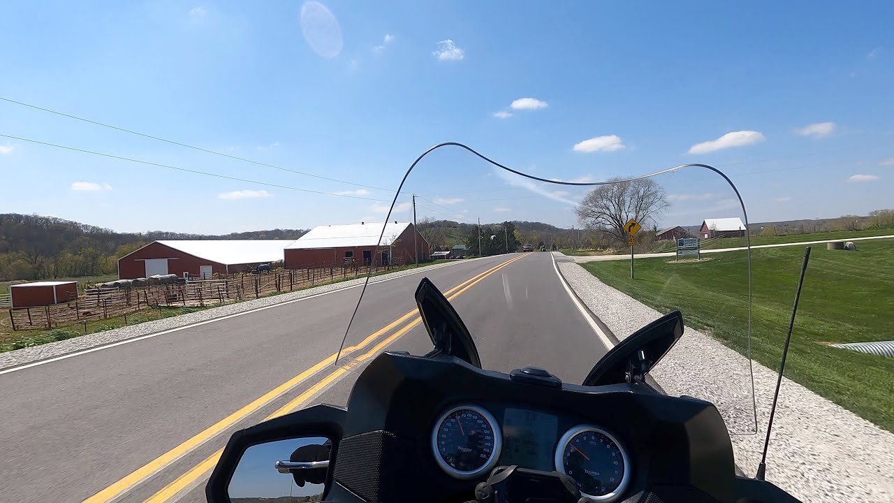Another sunny motorcycle ride through Iowa - YouTube