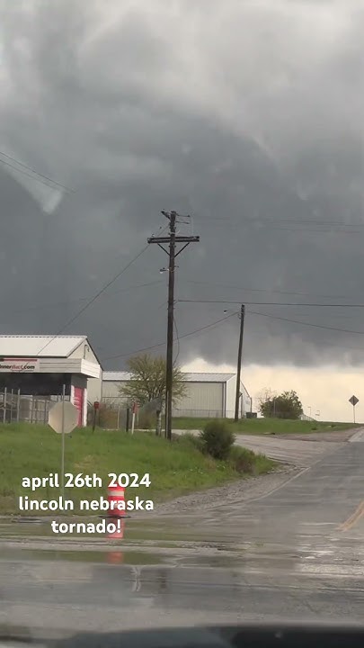 4/26/24 lincoln nebraska tornado #lilbinnature #tornado - YouTube