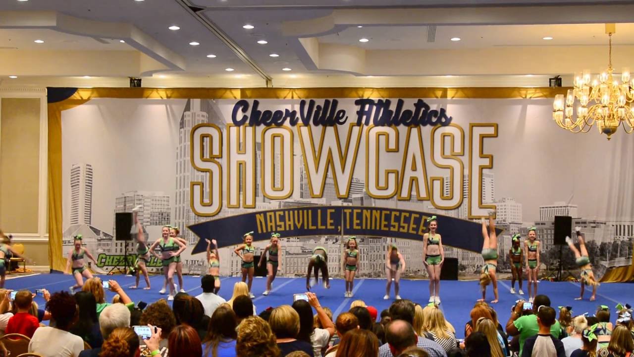 CheerVille Showcase 2016 - Hook - YouTube