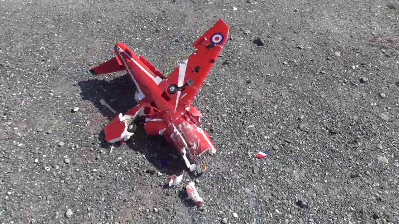 Fatal Crash on Captain Deji's Freewing Bae Hawk T1 RC Jet - YouTube