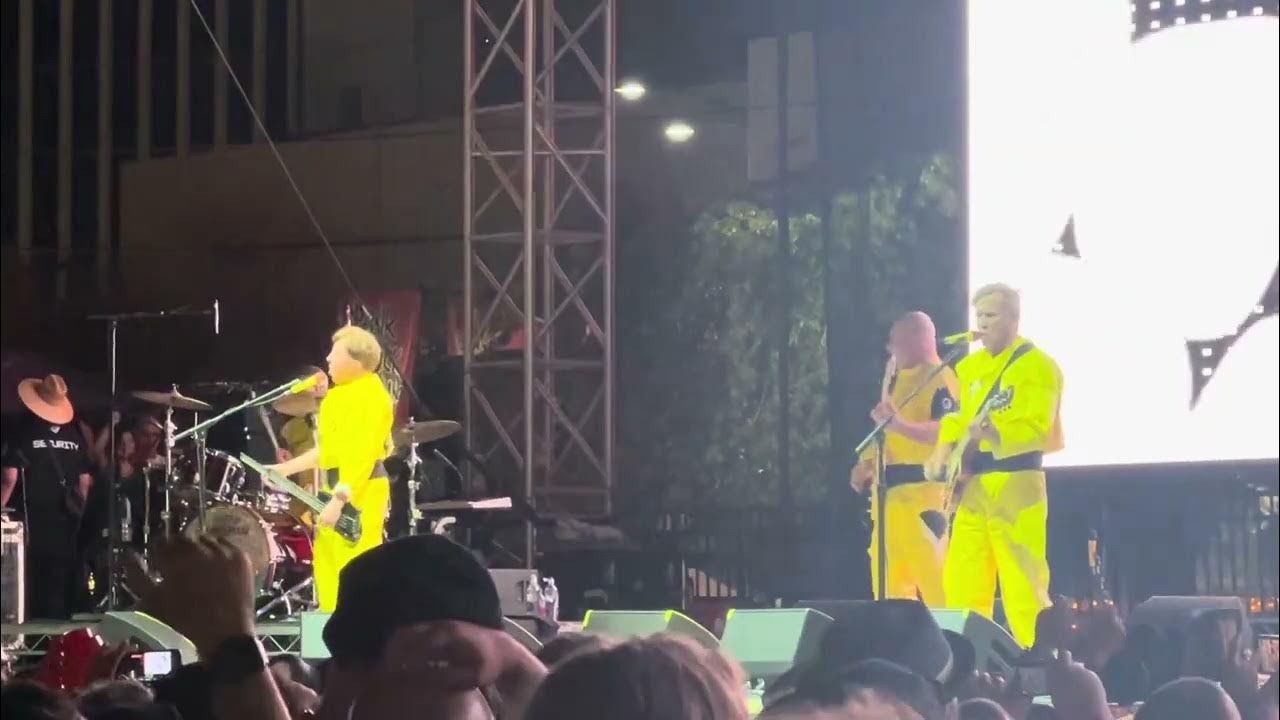 DEVO Perform “Mongoloid” At Punk Rock Bowling And Music Festival 2024 - YouTube
