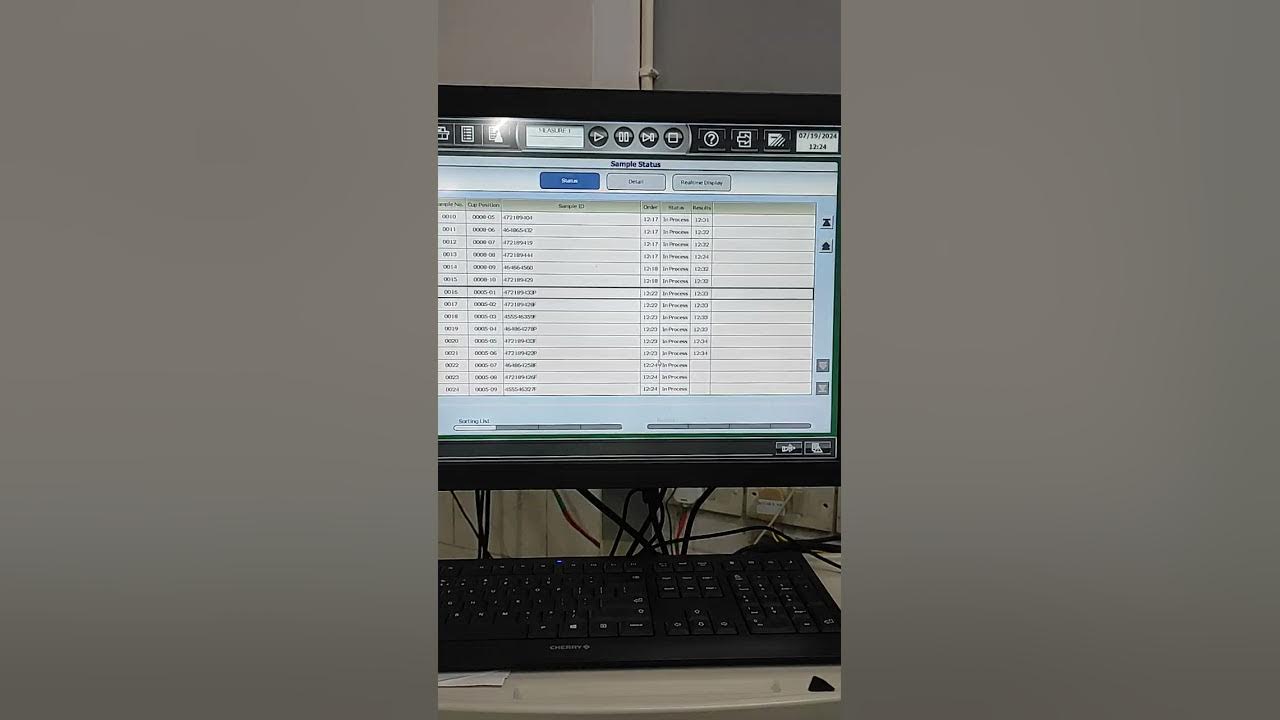 Sample run in AU480 | Beckman Coulter | @medicallabtechnologysajal6903 - YouTube