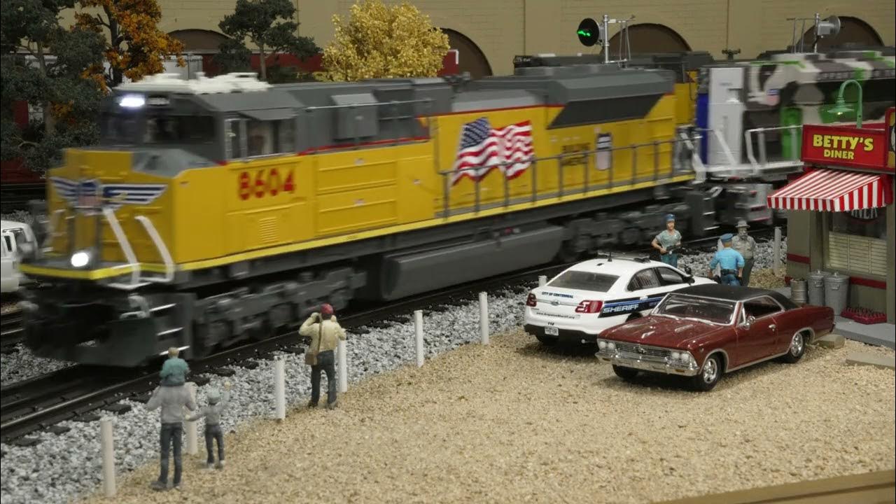DK's O Gauge Trains - Atlas Gunderson Multi Max Auto Racks and Atlas Articulated Auto Carriers ...