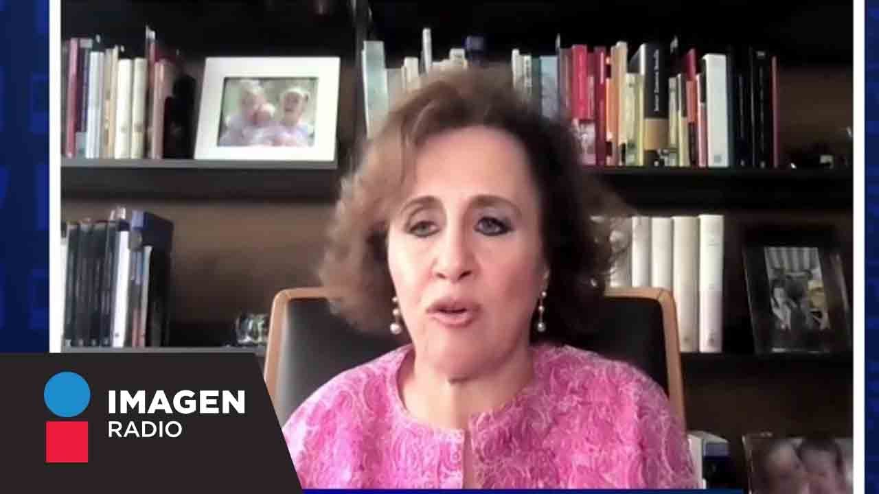 Silvia Cherem nos cuenta sobre su libro "Ese Instante" | Bien y ...