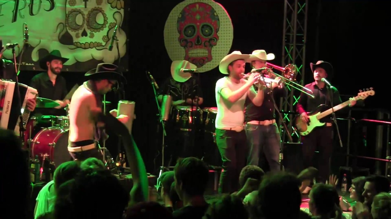 Los Pistoleros - Mezcal - YouTube