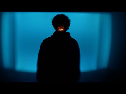 ODETARI & CADE CLAIR - LOOK DON'T TOUCH [Official Music Video]