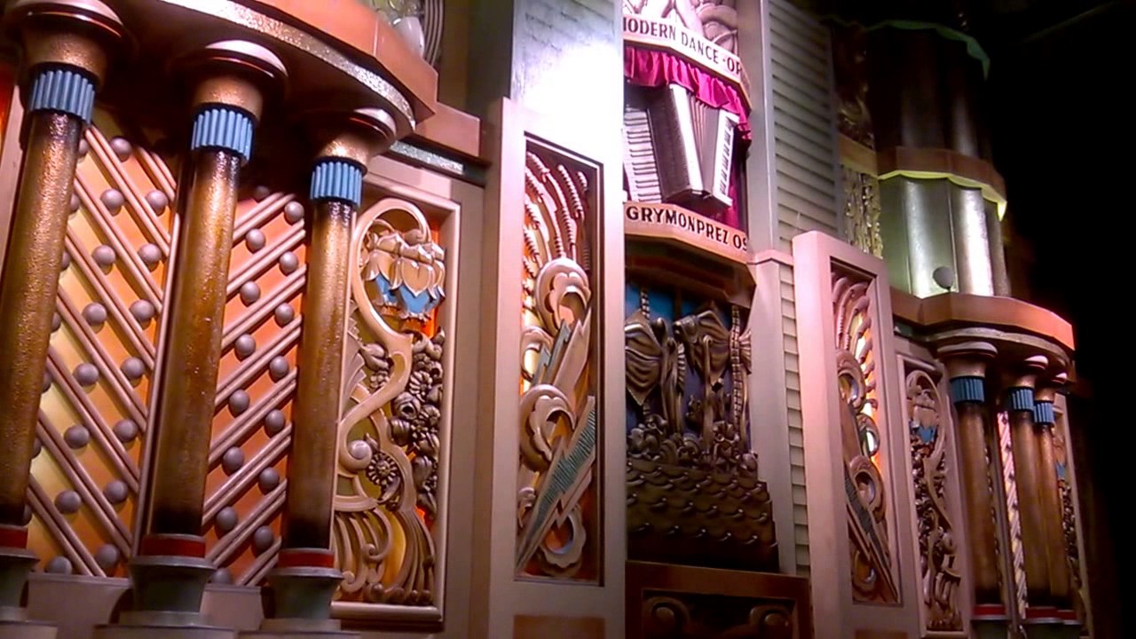 112 key Mortier Dance Organ - Thursford - YouTube