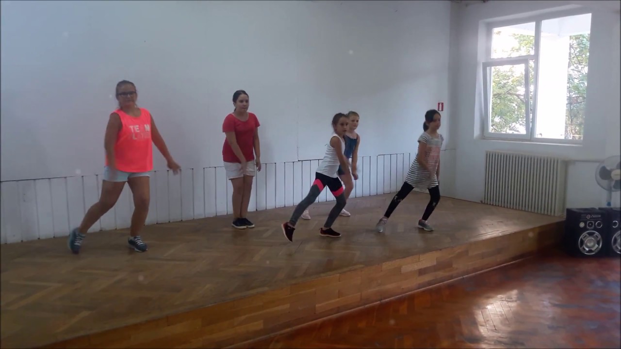 Dansuri moderne copii - Well Time Fitness - YouTube