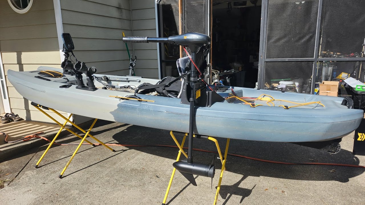 Added a trolling motor to the MANTA Kayak - YouTube