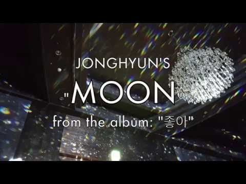 JONGHYUN - 종현 - Moon (One-Take English Cover by GIRLTARIST)