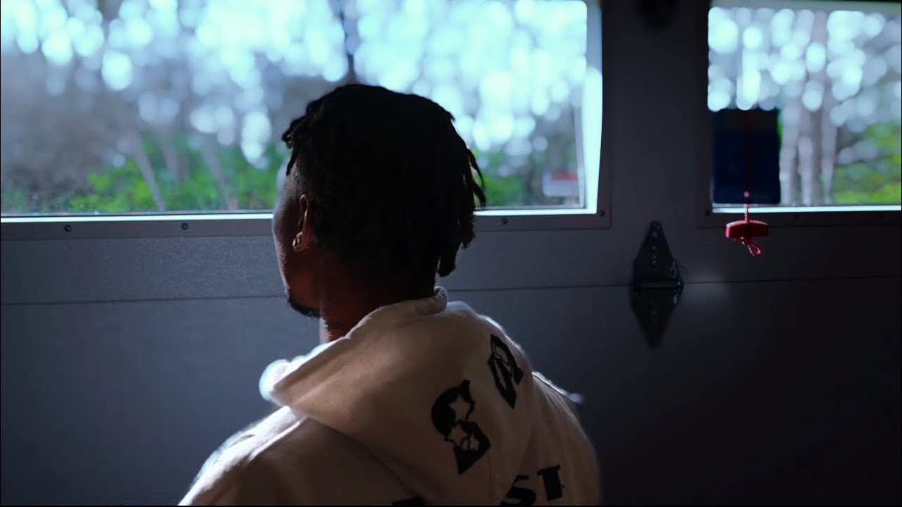 Blu Jay - I KNEW (Official Music video) - YouTube