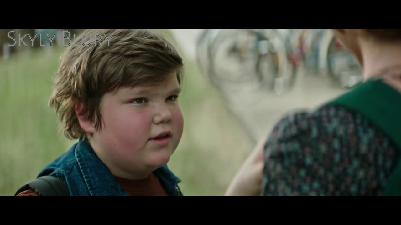 IT - 'Ben Conoce A Beverly' - Español Latino (HD) - YouTube