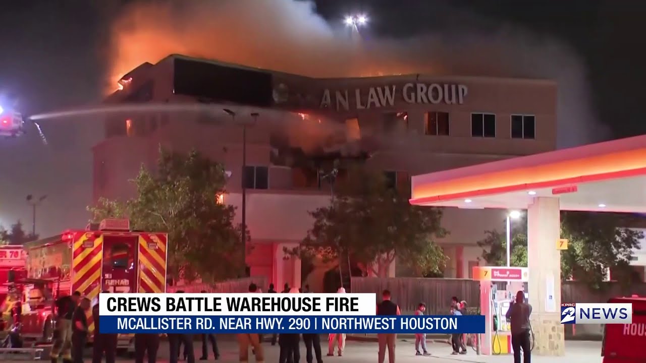Hydrants Fail in Houston Warehouse Fire - YouTube