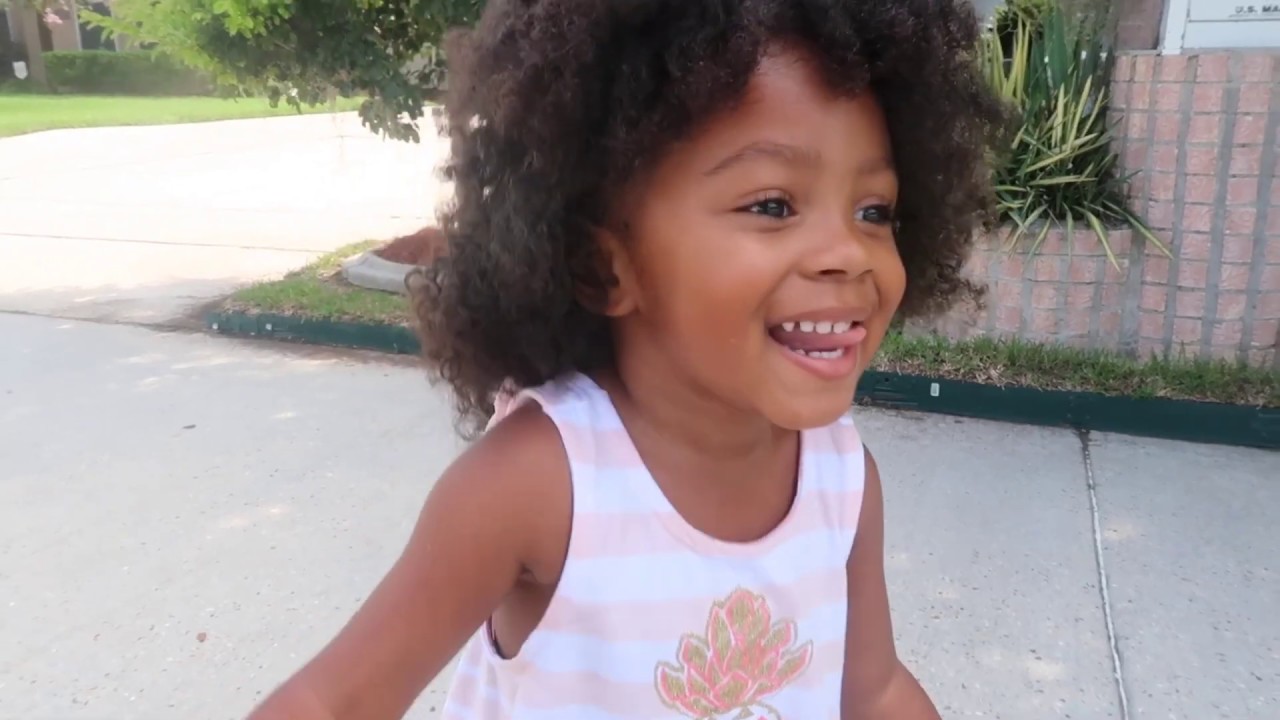 JAcey Is So Happy to See Her Siblings After A Long DAy Of School - YouTube