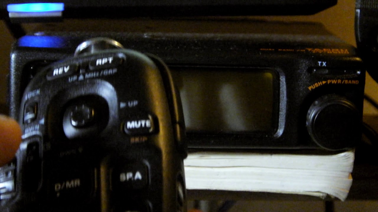 Yeasu ft-8500 Cross - YouTube