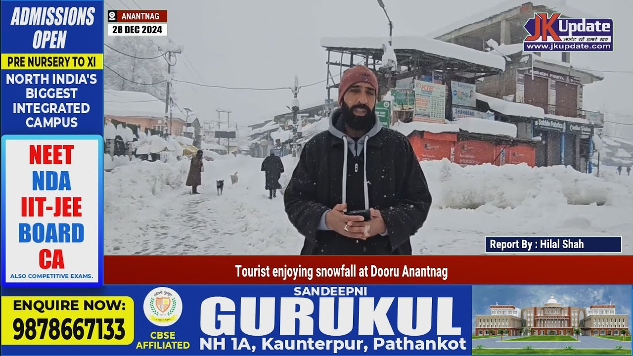 Tourist enjoying snowfall at Dooru Anantnag - YouTube