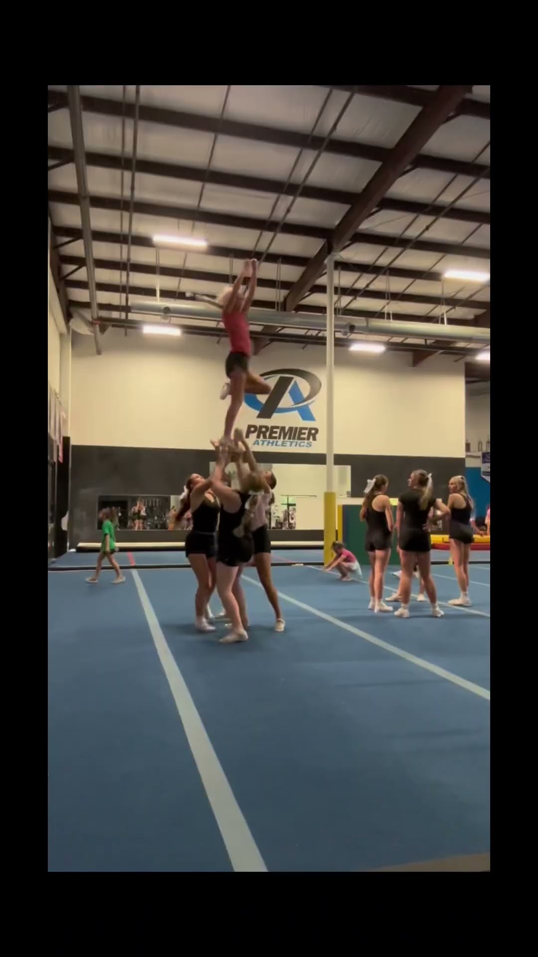 Rating our stunt fall based on sounds #cheer #cheerleading # ...