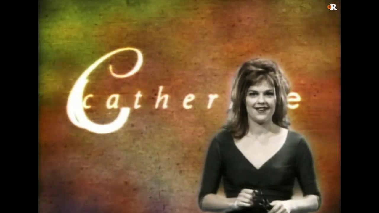 Catherine | Générique d'ouverture - YouTube