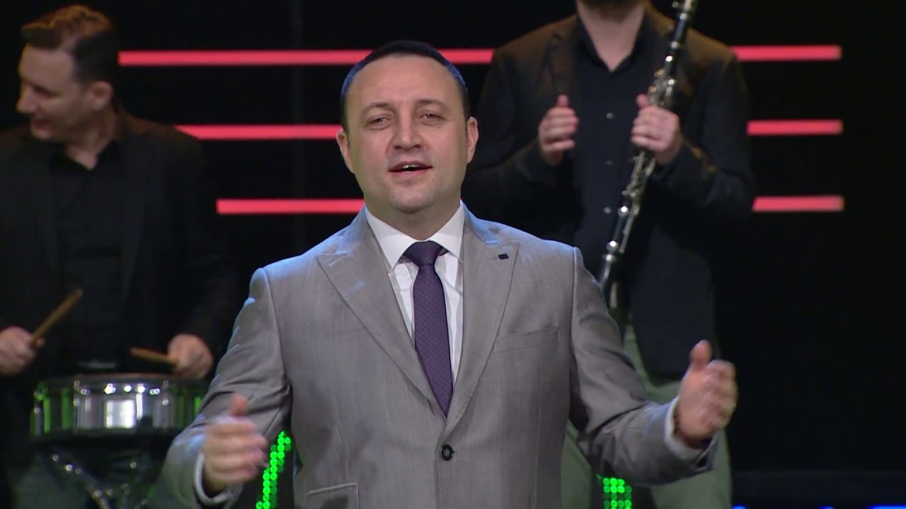 Aziz Murati potpuri dasmash Gëzuar 2018 - YouTube