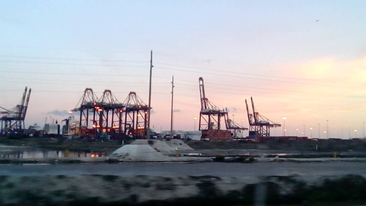 Driving on highway 2000 Kingston-Portmore leg, Jamaica - YouTube