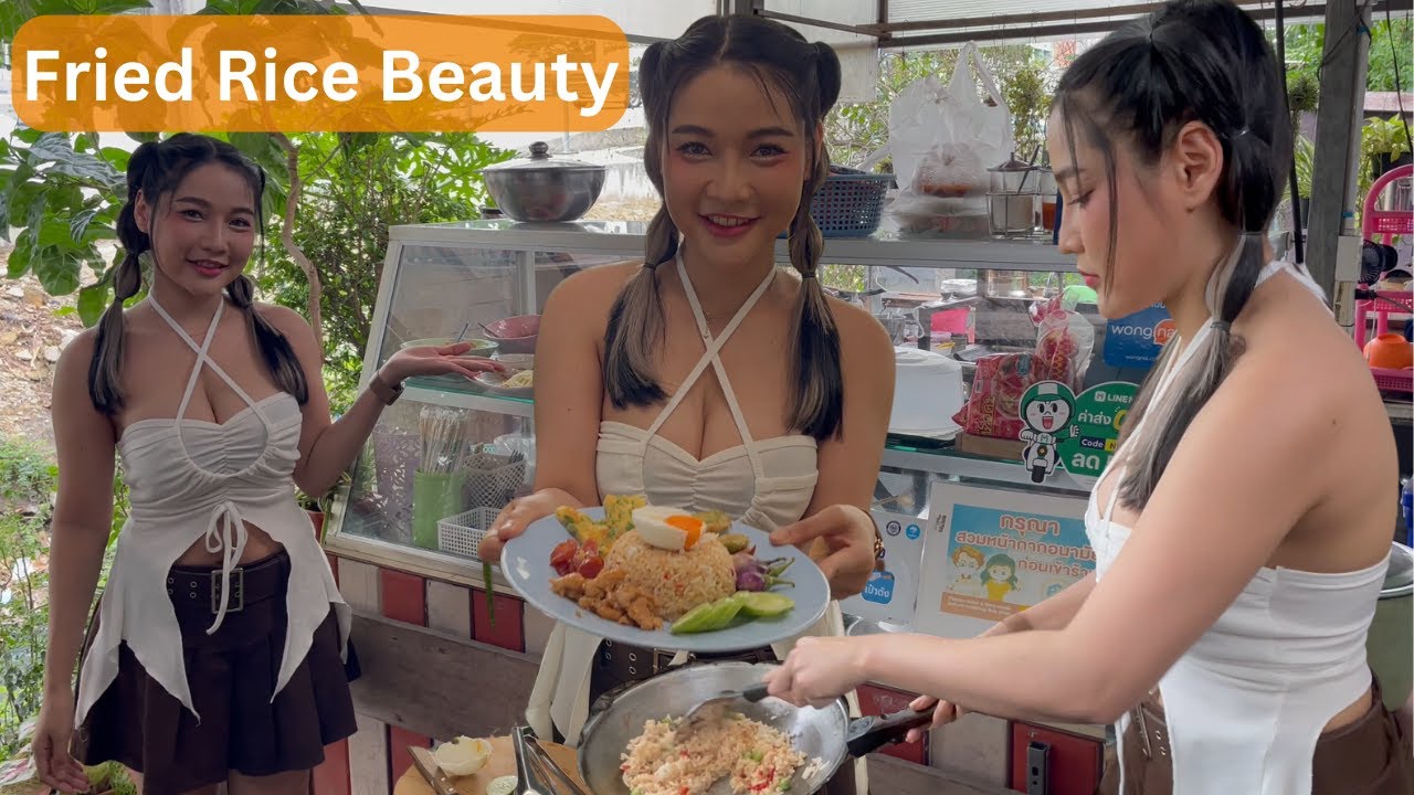Beautiful Fried Rice Lady - Bangkok Street Food - YouTube